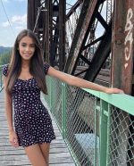 Vanessa Alessia Wiki, Biography, Age, Height, Net Worth, Family ...